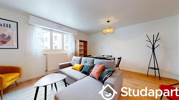 Appartement à louer - Faubourg de lArche, Courbevoie - 1 pièce - 2 chambres