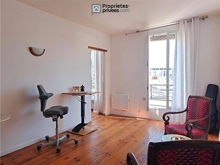 Appartement à vendre - Paris e , Porte de la Chapelle, Charles Hermite, Evangile - 2 pièces - 1 chambre