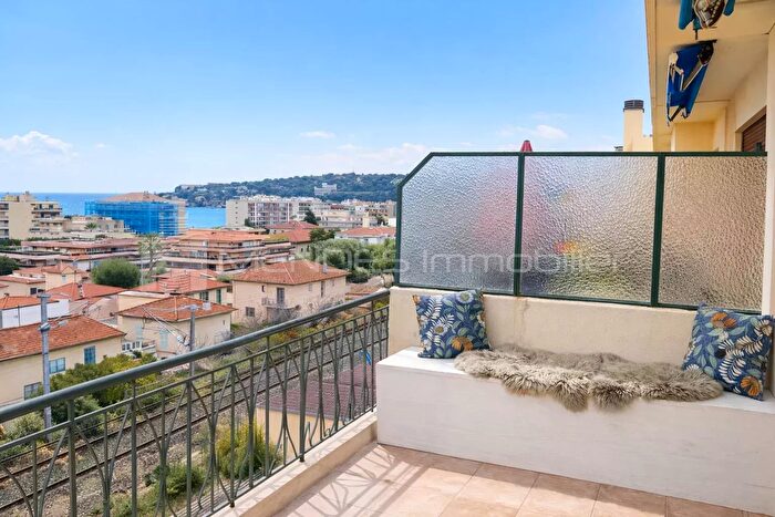 Appartement à vendre - Roquebrune-Cap-Martin, Carnolès, Gare, Cap Azur - 2 pièces - 1 chambre