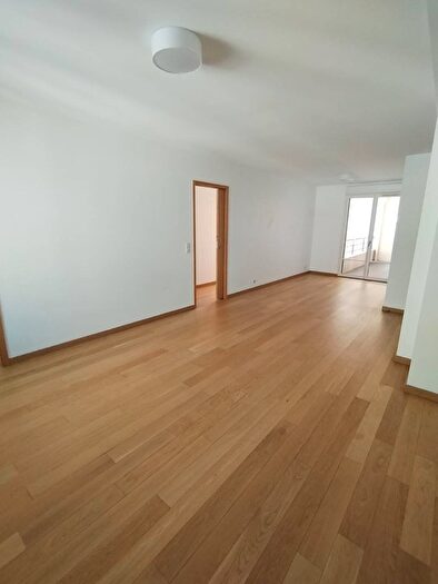 Seine Sud, Puteaux : Appartement 4 pièces à louer
