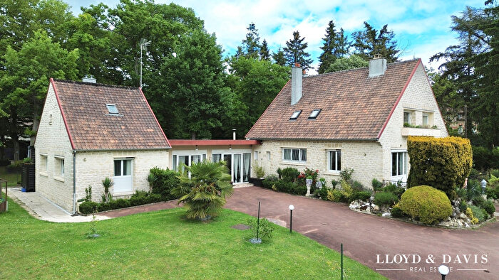 Lamorlaye - Maison 9 pièces à vendre