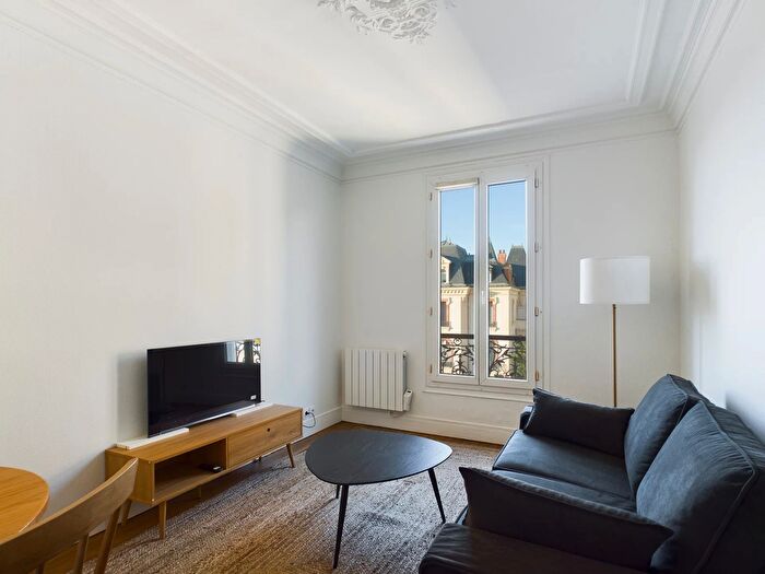 Appartement à louer - Ivry-sur-Seine, Ivry Port - 2 pièces - 1 chambre