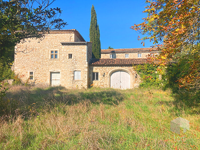 Maison à vendre - Puygiron - 20 pièces - 11 chambres