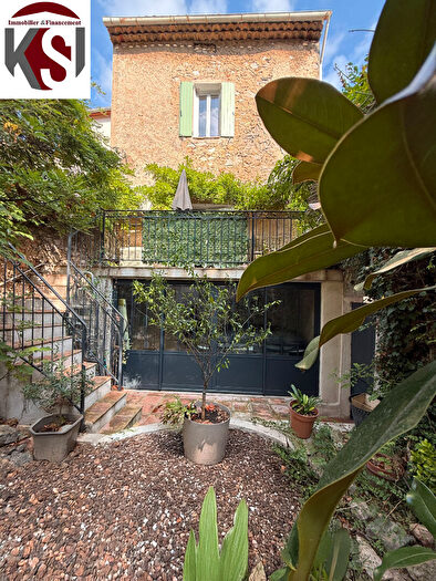 Maison à vendre - Rougiers - 6 pièces - 5 chambres