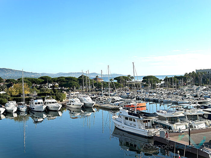 Appartement à vendre - Cogolin, Cogolin Plage, Grand Pont - 2 pièces - 1 chambre