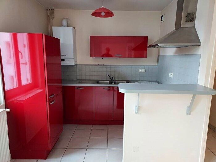 Est, Lisieux : Appartement 3 pièces à louer