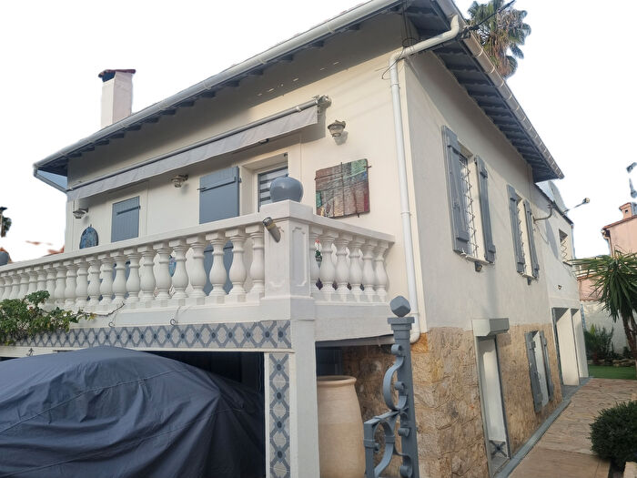 Maison 5 pièces à vendre à Vallauris, Les Paluds