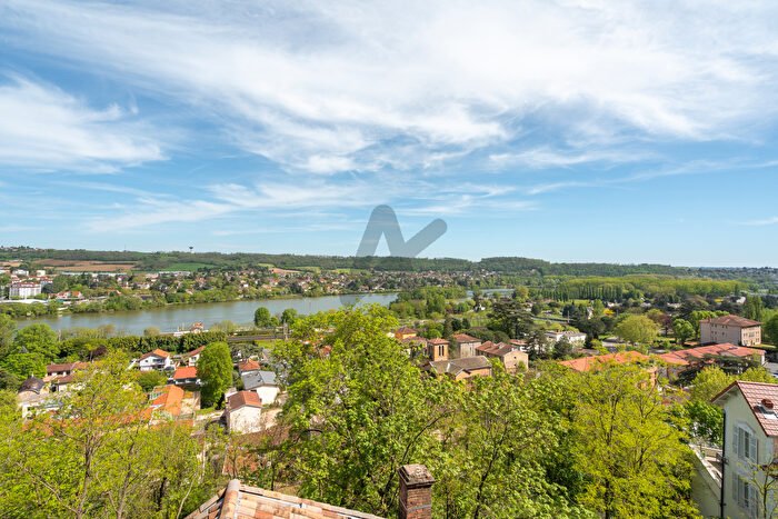 Maison à vendre - Albigny-sur-Saône - 5 pièces - 4 chambres