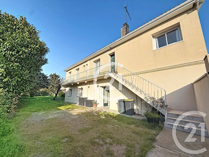 Maison à vendre - Jarnac - 5 pièces - 4 chambres