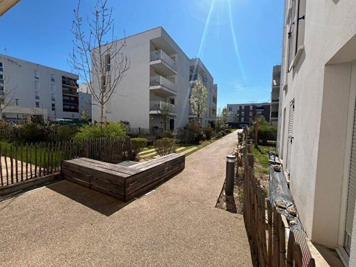 Appartement à louer - Zone dActivité les Bordes, Bondoufle - 3 pièces - 2 chambres