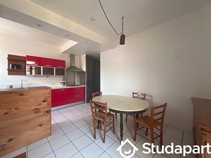 Appartement à louer - Laurier-Les Charmettes, Chambéry - 1 pièce - 1 chambre