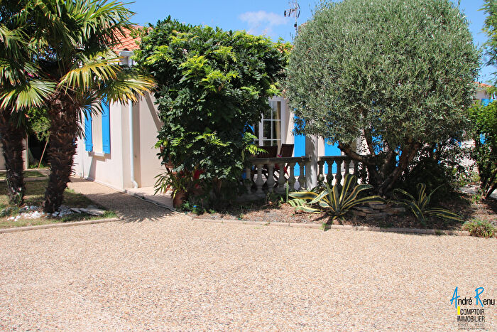 Maison à vendre - Saint-Georges-de-Didonne, Vallières - 5 pièces - 4 chambres