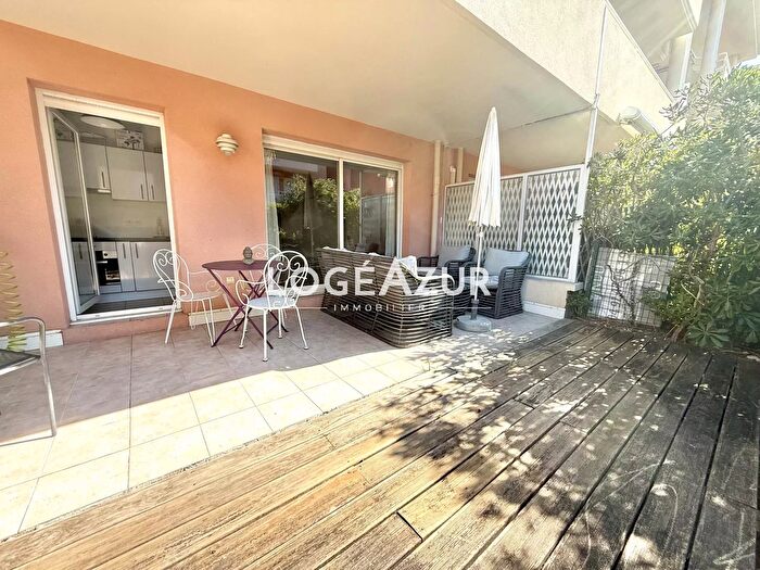 Appartement 1 pièce à Antibes, Antibes-les-Pins, Trianon, Le Fournel, Peyregoue, à louer