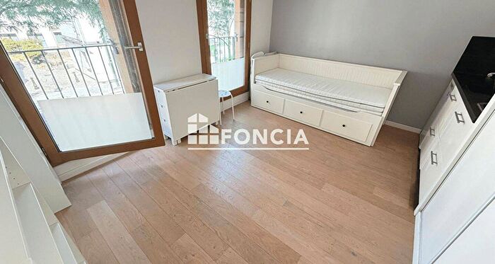 Appartement 1 pièce à louer - La Faiencerie-Le Clos Saint Cyr, Bourg-la-Reine