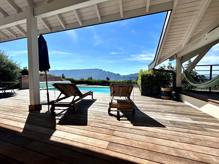Maison 5 pièces à Pugny-Chatenod, à vendre