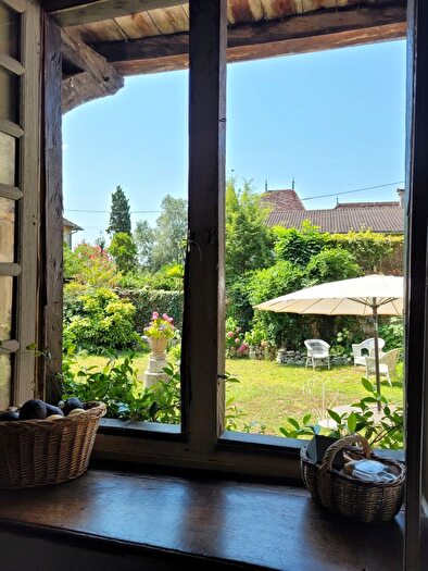 Maison à vendre - Sauveterre-de-Béarn - 8 pièces - 3 chambres