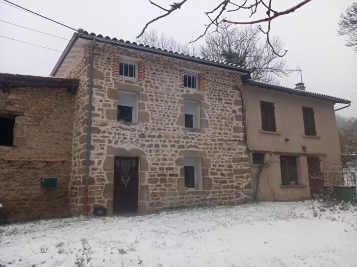 Maison à vendre - Escoutoux - 4 pièces - 4 chambres
