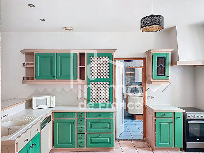 Appartement à louer - Oyonnax, Centre-ville, Niermes, Geilles, Croix Rousse - 3 pièces - 2 chambres