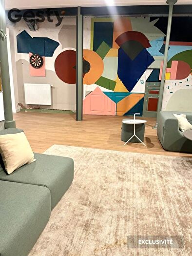 Maison à louer - Centre, Rennes - 12 pièces - 2 chambres