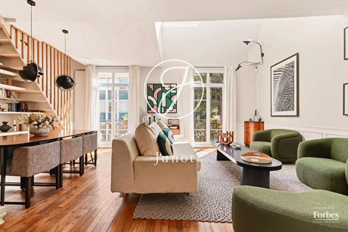 Saint-Cloud, Coteaux, Bords de Seine : Appartement 6 pièces à vendre