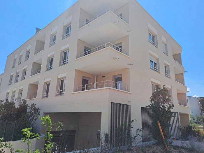 Appartement à louer - Canal, Givors - 3 pièces - 2 chambres