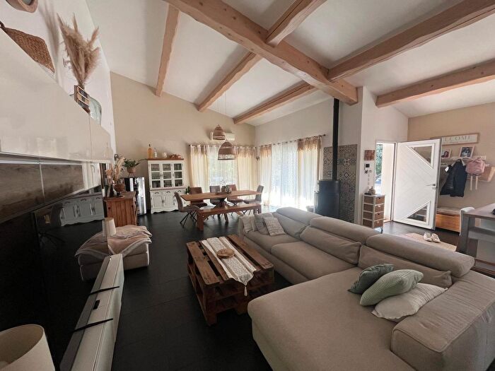 Maison 5 pièces à La Motte, à vendre