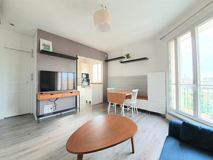 Appartement à louer - Asnières-sur-Seine, Centre-ville - 2 pièces - 1 chambre