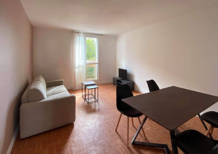 Orléans, Faubourg Saint-Jean : Appartement 2 pièces à vendre