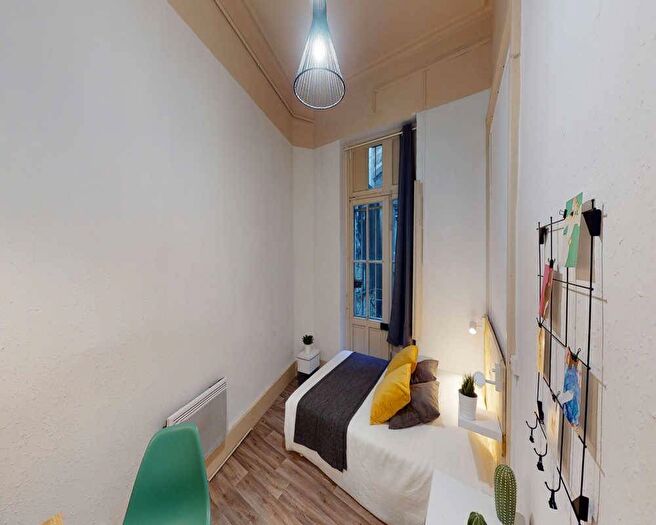 Appartement à louer - Gares, Montpellier - 6 pièces - 10 chambres