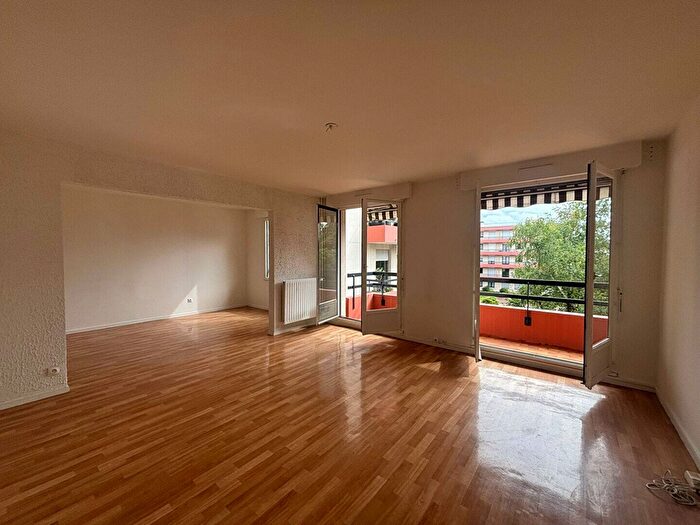 Appartement à louer - Briand Leclerc, Sens - 4 pièces - 2 chambres