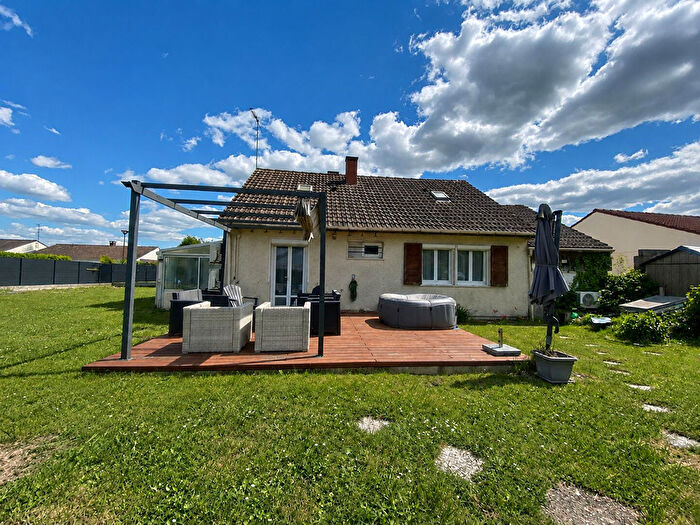 Maison 4 pièces à Le Châtelet-en-Brie, à vendre
