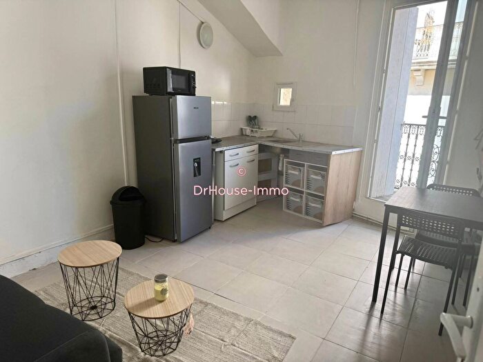 Appartement à louer - Allées Paul Riquet, Béziers - 2 pièces - 1 chambre