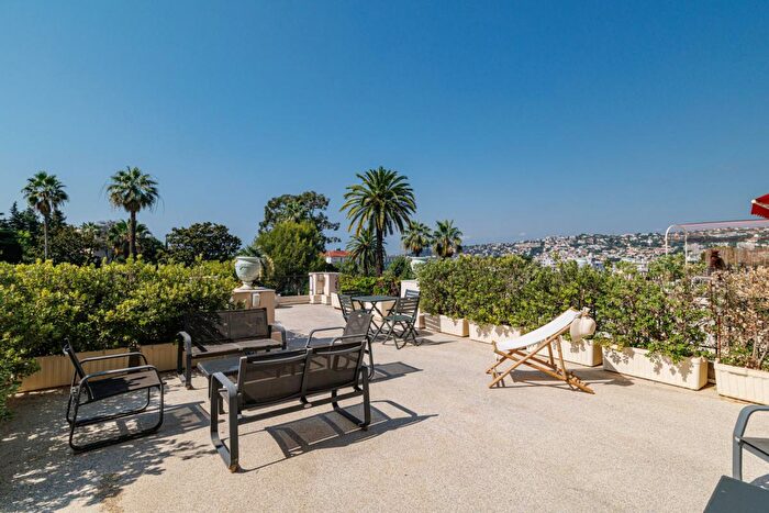 Appartement 4 pièces à Nice, Cimiez, à vendre
