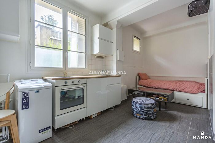 Courbevoie, Bécon : Appartement 1 pièce à louer