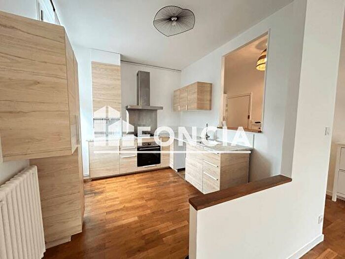 Appartement à louer - Centre Ville-Fenet-Petit Puy, Saumur - 3 pièces - 2 chambres