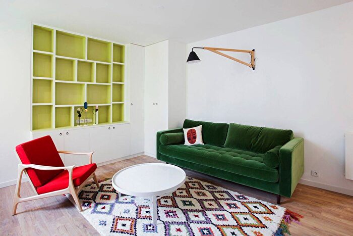 Appartement à louer - Buttes Chaumont, Paris ème arrondissement - 1 pièce