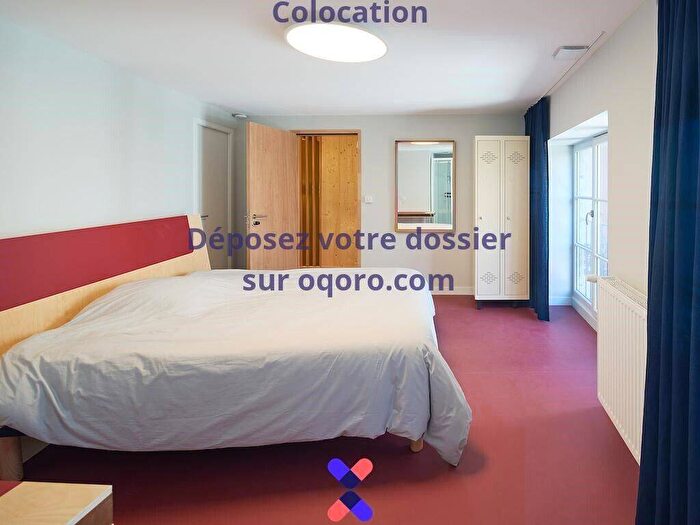 Maison 9 pièces à louer à Jacquard, Saint-Étienne