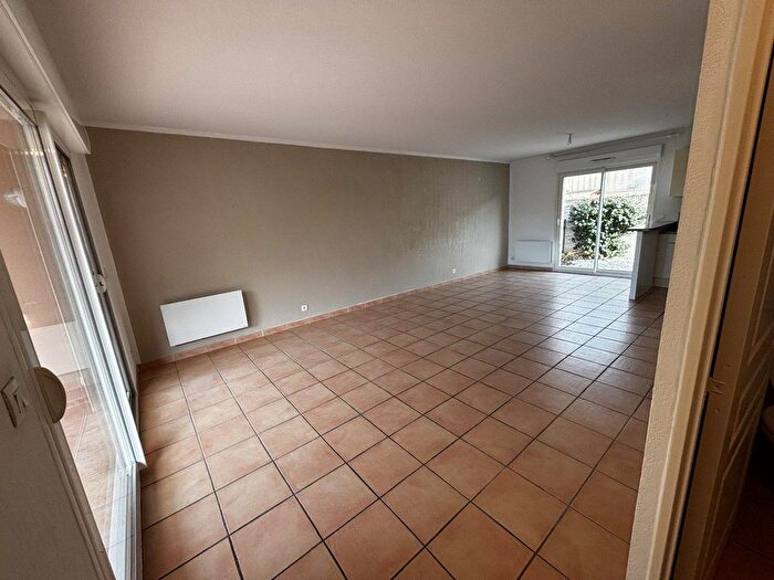 Maison à louer - Agde, Le Grau dAgde - 4 pièces - 3 chambres
