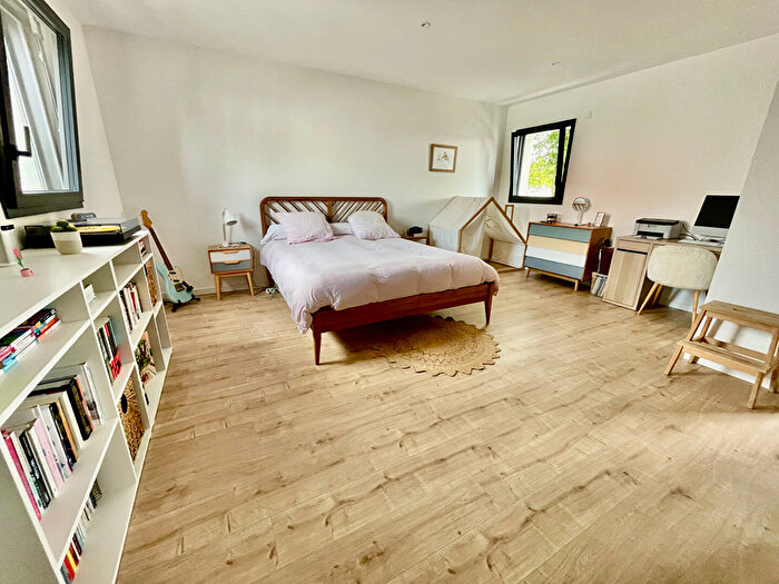 Maison 6 pièces à La Chapelle-sur-Erdre, Centre-ville, Gare, Chêne Vert, à vendre