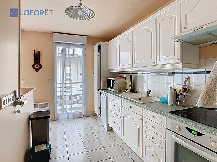 Appartement à vendre - Locminé - 4 pièces - 3 chambres