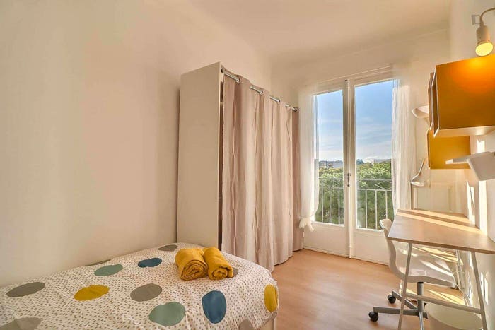 Esplanade, Nîmes : Appartement 1 pièce à louer