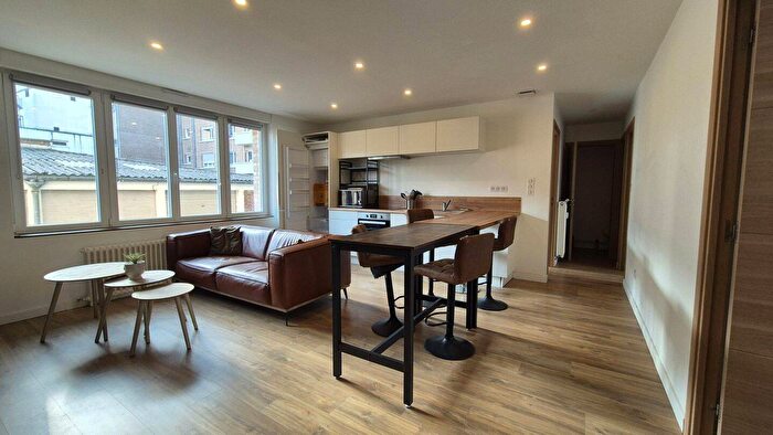 Appartement à louer - Lille - 4 pièces - 3 chambres