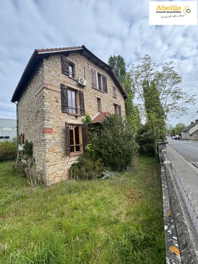 Maison 11 pièces à Saint-Chéron, à vendre
