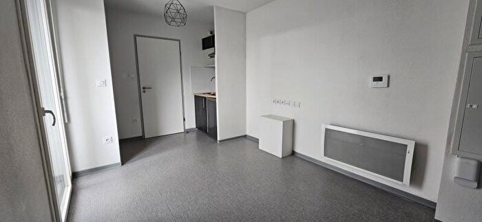 Casernes, Nîmes : Appartement 1 pièce à louer