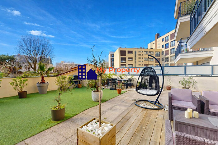 Appartement à vendre - La Garenne-Colombes - 3 pièces - 2 chambres