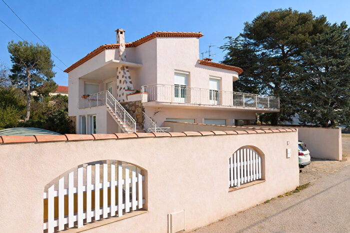 Maison à vendre - Six-Fours-les-Plages, Roumagnan, Talian, Audibert, Verger - 10 pièces - 6 chambres