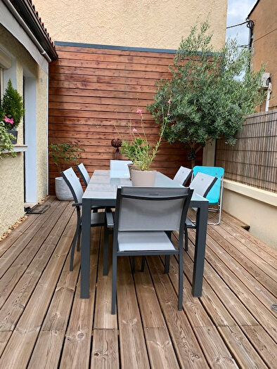 Appartement à louer - Bergerac, La Madeleine, Naillac, Cavaille, Aéroport - 2 pièces - 1 chambre