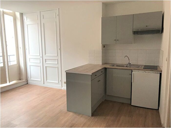 Appartement à louer - Lille, Centre-ville, Euralille - 1 pièce