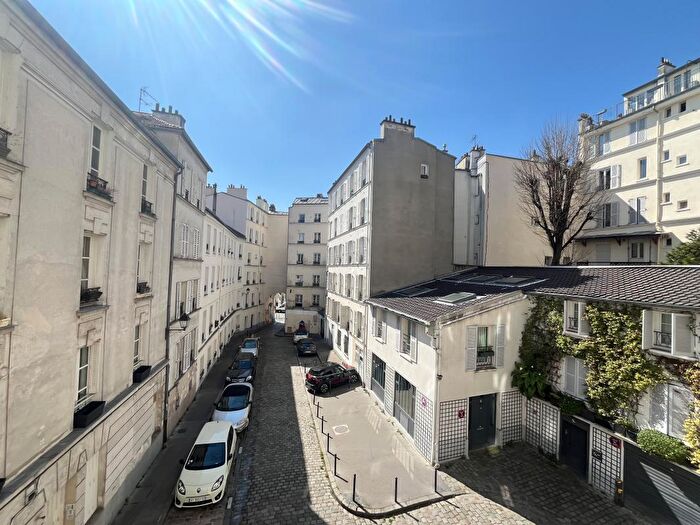 Appartement à vendre - Paris e , Montmartre, Sacré Coeur, Abbesses - 2 pièces - 1 chambre
