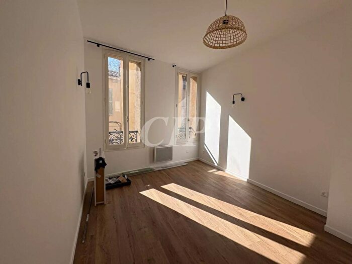 Appartement à louer - Centre Ville, Aix-en-Provence - 2 pièces - 1 chambre